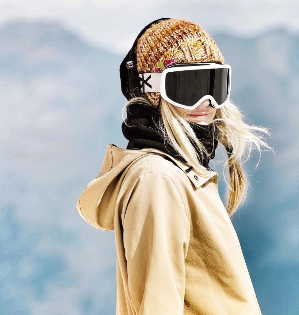 Snowboarder - Anna Gasser – STEEZY